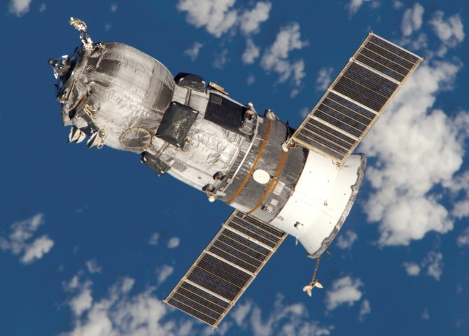 Uncontrolled Russian Cargo Spacecraft to Fall to Earth in Early May ...