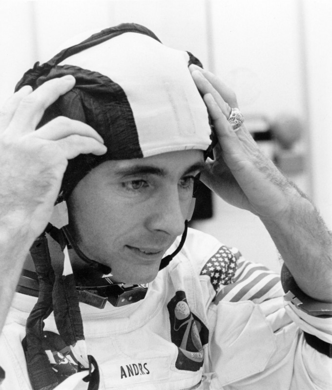William Anders, Apollo 8 Astronaut Famed for 'Earthrise' Photo, Dies in ...
