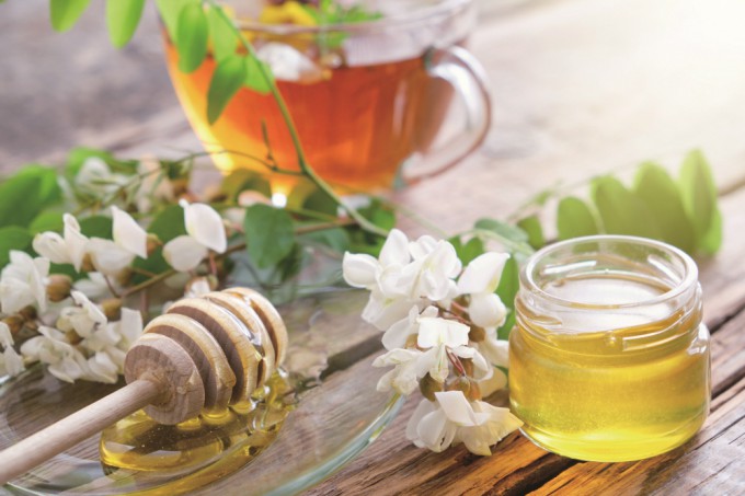 Black Locust vs. Acacia: What's the Difference Between These Similarly ...