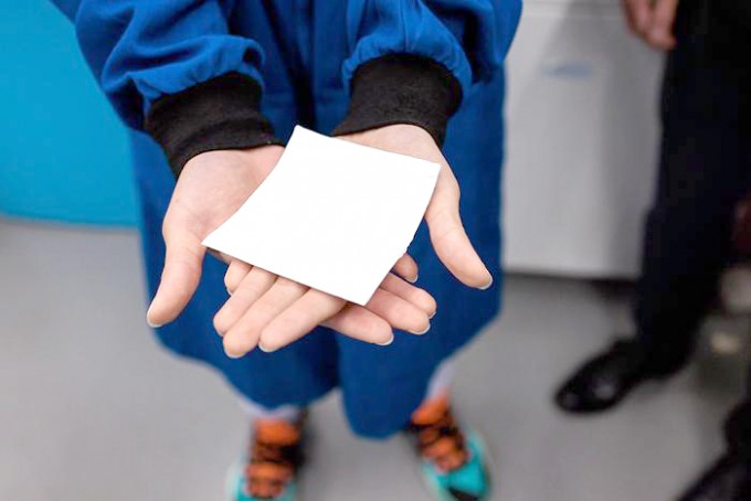 Rewriting Aesop's Fables with a New 97% Reflectivity Material - DongA ...