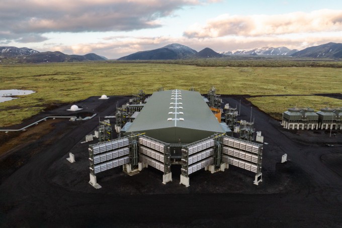 Inside the ‘Carbon-Eating Factory’ That Holds the Key to Big Tech’s ...