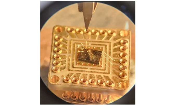 Precise Control of Electron Energy Boosts Quantum Computer Qubit ...