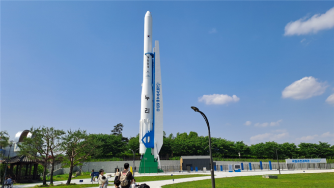 [사이언스게시판] 47m 누리호 실물 모형 제막식 개최 外 : 동아사이언스