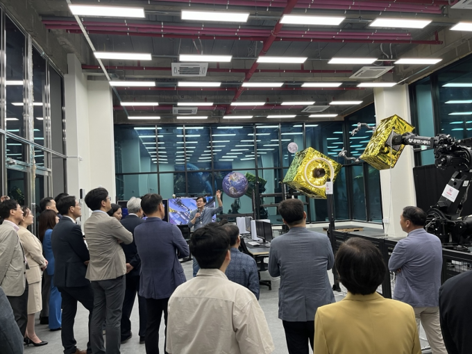 Walker in Space Opens Sejong Research Institute, Leveraging 30 Years of ...