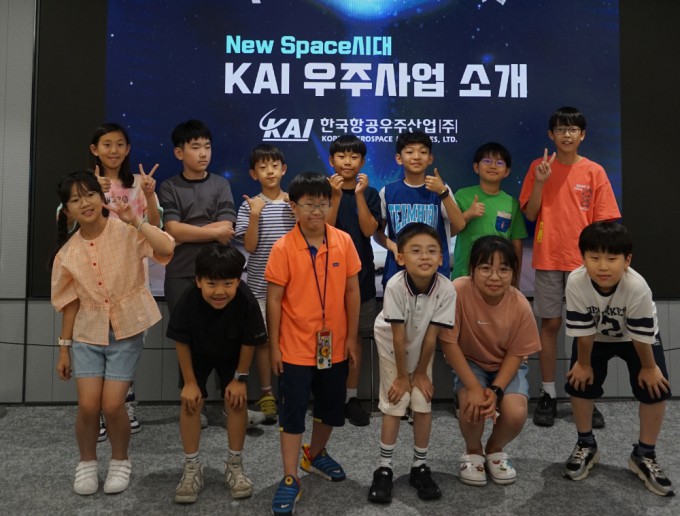 [Space Buds] ⑦ KAI Leads the "New Space" Era: "Satellites are Living ...