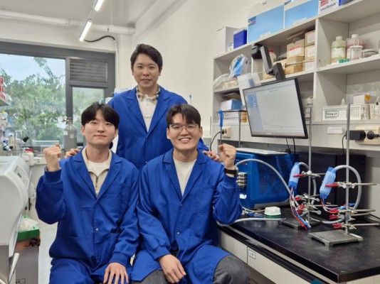 KAIST Engineers Use DNA Nanoscale Coating to Boost Hydrogen Production ...