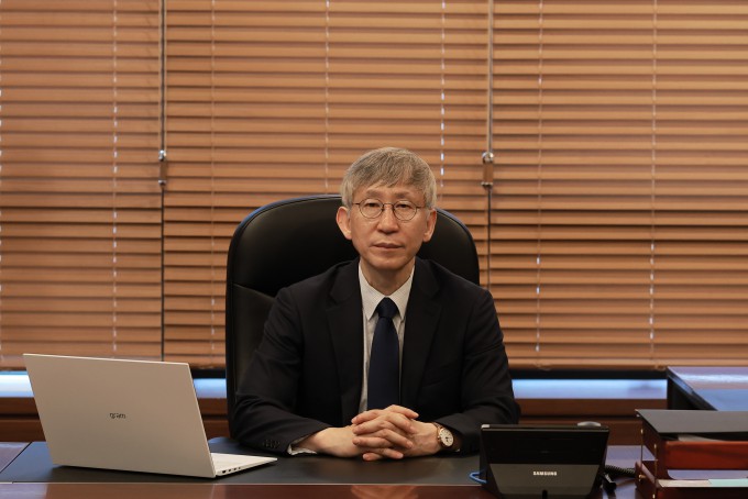 기초과학연구원 원장에 장석복 연구단장…첫 내부 단장 출신 - DongA Science